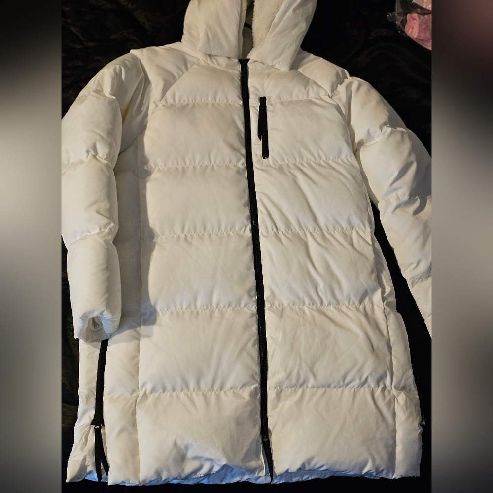 Fabletics Adventure Puffer Coat - Gem